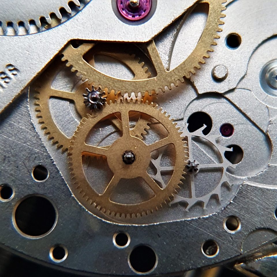 Mouvement mécanique : son organisation ⋆ Montre l'heure